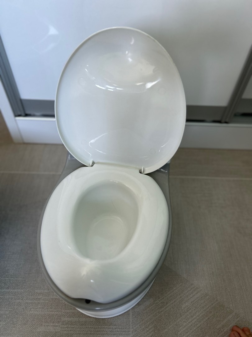 Mini toilet potty, Babies & Kids, Bathing & Changing, Baby Toiletries ...