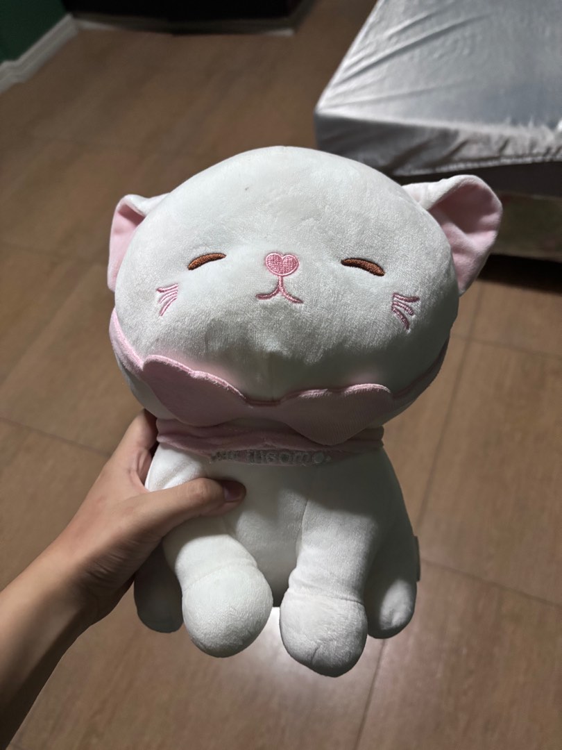 Miniso Cat, Hobbies & Toys, Toys & Games on Carousell