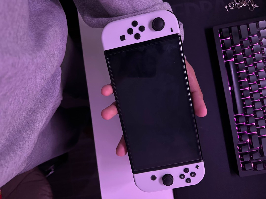 Nintendo Switch Oled with inclusions, Video Gaming, Video Game Consoles ...