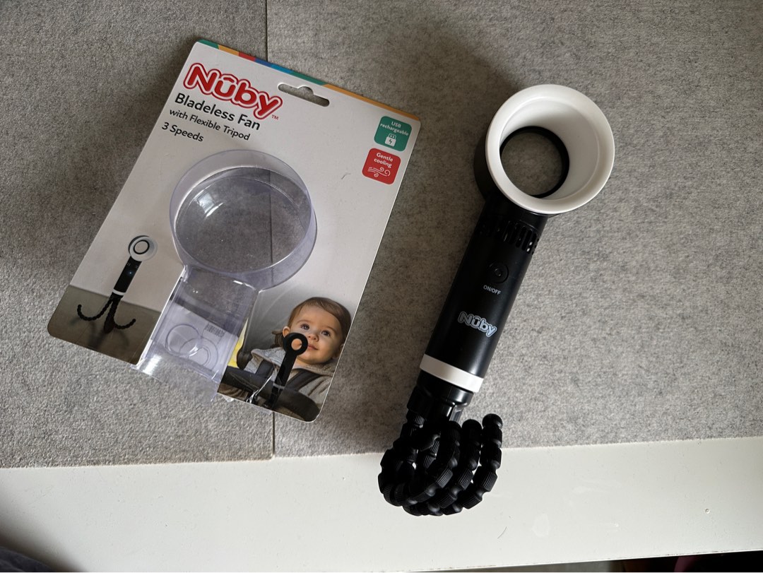 Nuby 無葉片式推車風扇 推車/汽座都可用 Usb充電電風扇, 嬰兒及兒童, 外出用品, 其他外出用品在旋轉拍賣