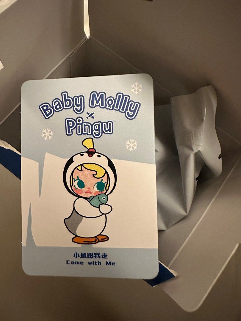 Popmart Baby Molly x Pingu 全新未拆袋, 書籍、休閒與玩具, 玩具、公仔、桌遊在旋轉拍賣