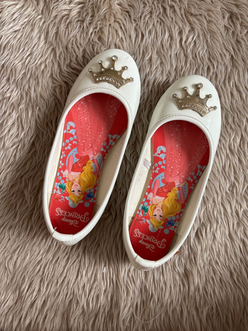 Pre loved disney princess shoes, Babies & Kids, Babies & Kids Fashion ...