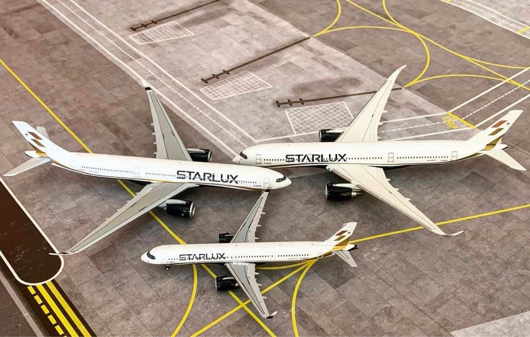 STARLUX airlines JX 1/500 model aircraft set 星宇航空飞机模型套组, Hobbies & Toys ...