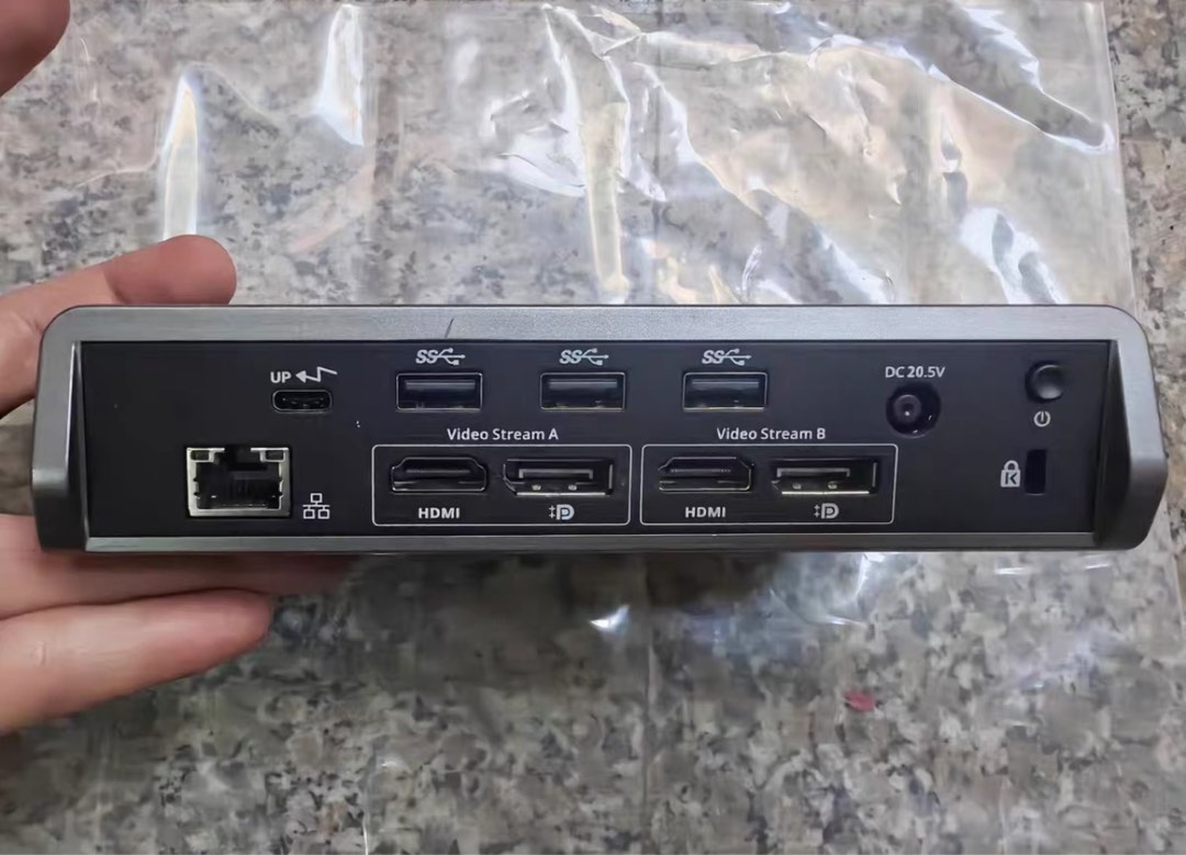 Targus Thunderbolt/USB-C Displaylink Dual Monitor Dock180 Docking ...