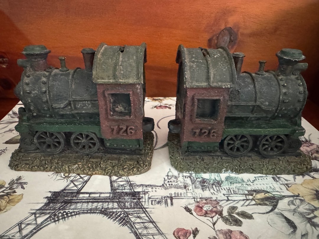 1 pair of Collectible Locomotive Train Coin Bank 726 - Vintage ...