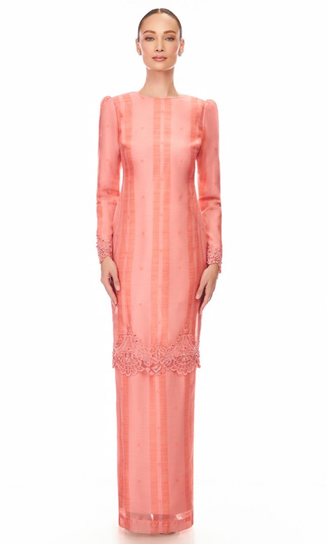 Wanzar Carmilla Kurung in Salmon pink, Women's Fashion, Muslimah ...