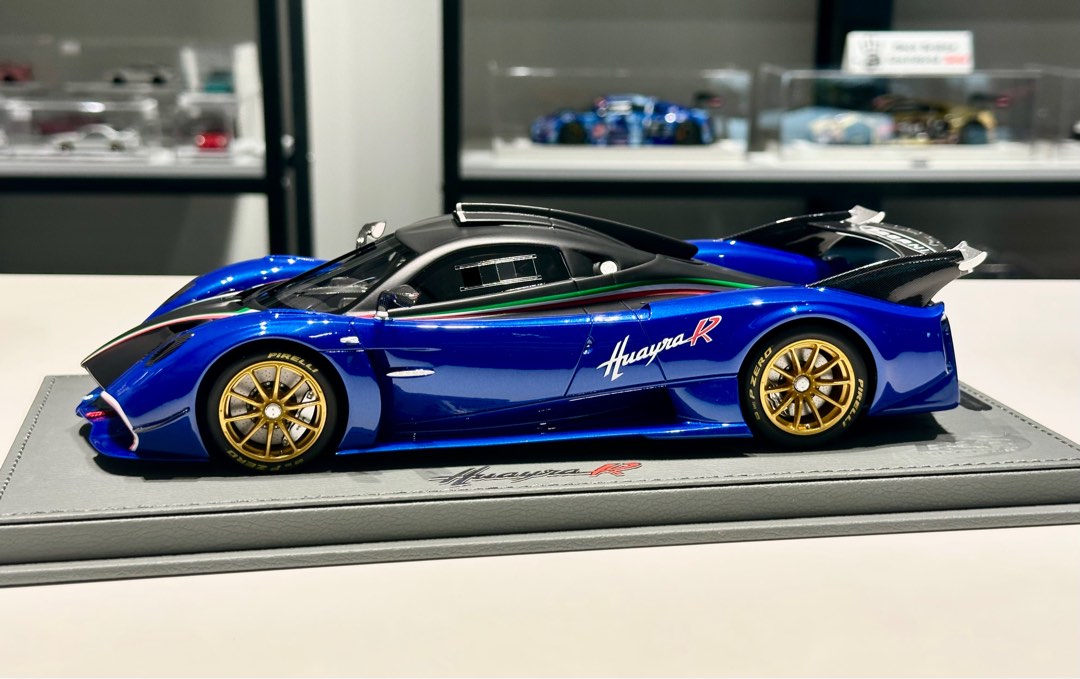 1/18 BBR Models Pagani Huayra R Matt Black/ Blu Francia, Hobbies & Toys ...