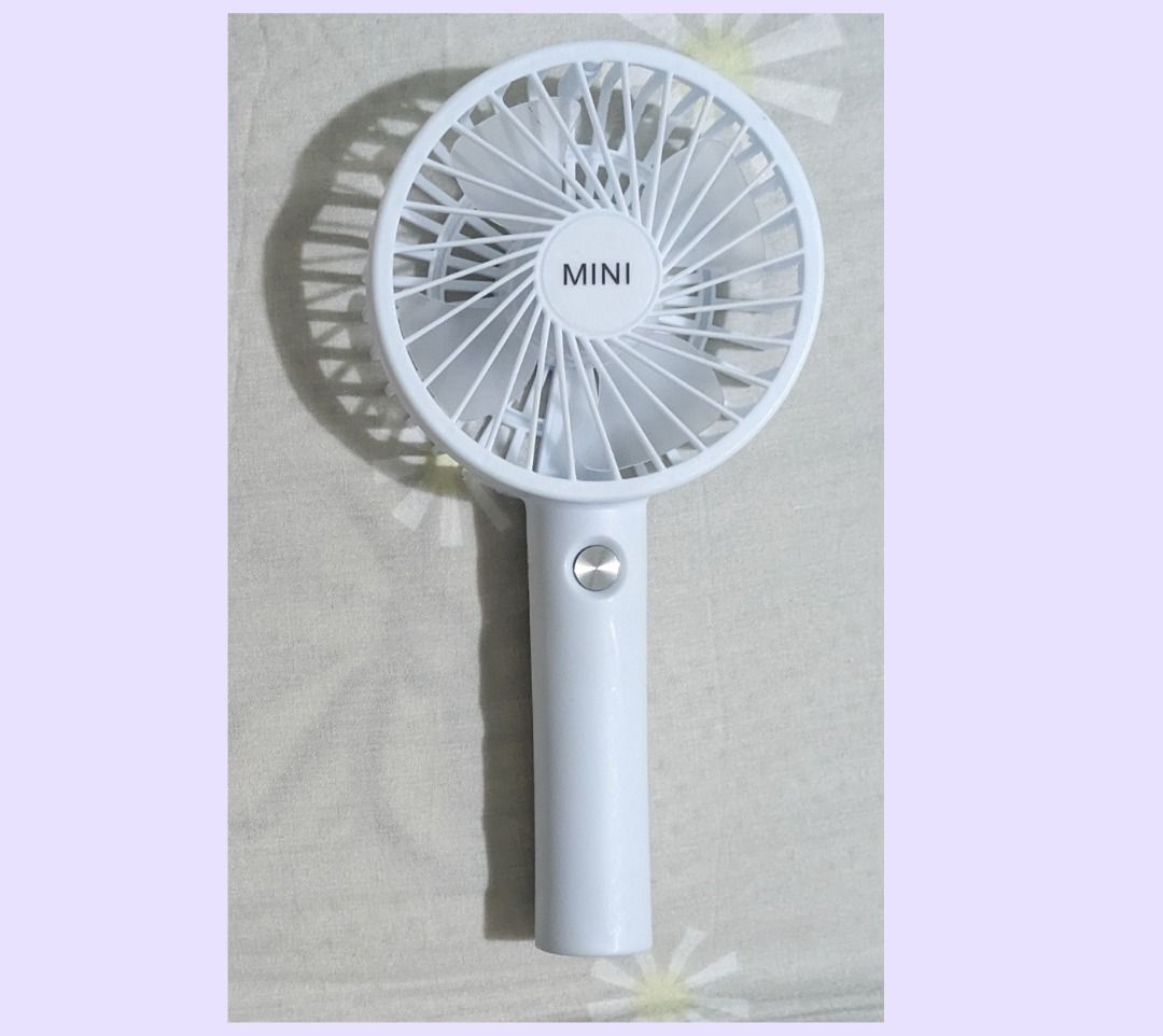 全新 4寸 手提電風扇 連充電池 4 inch Portable electric fan 夏天必備 早買早享受, 家庭電器, 其他家庭電器 ...
