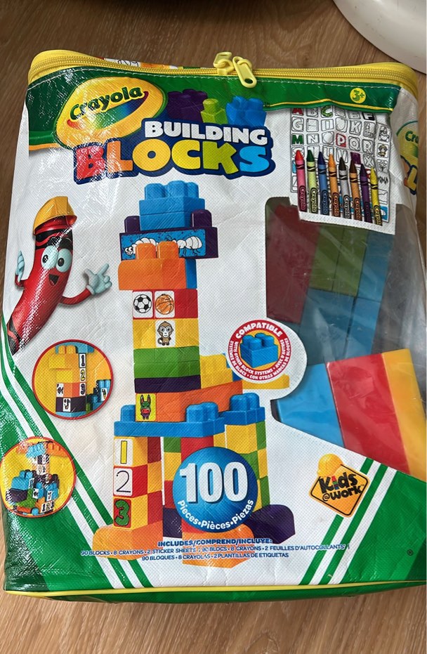Crayola building blocks, Hobbies & Toys, Toys & Games on Carousell
