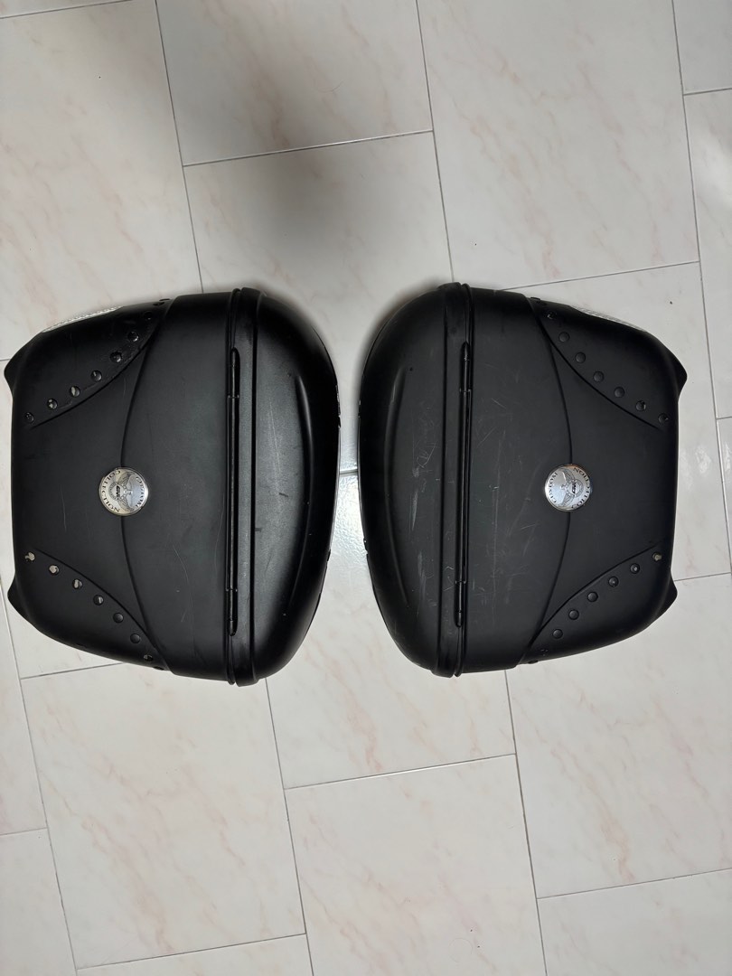 Givi Side Box E21, Motorcycles, Motorcycle Accessories on Carousell