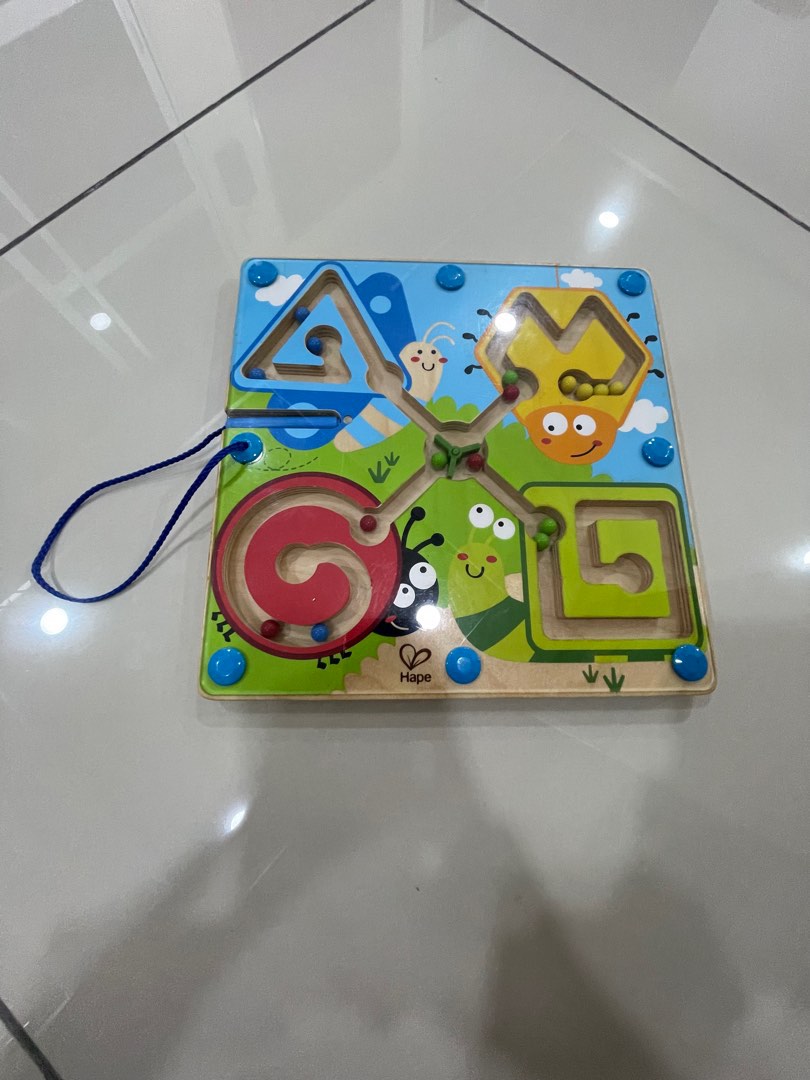 Hape Best Bugs Magnetic Maze (wooden), Hobbies & Toys, Toys & Games on ...