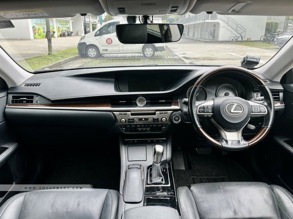 Lexus ES250 2.5 Luxury (A), Cars, Used Cars on Carousell