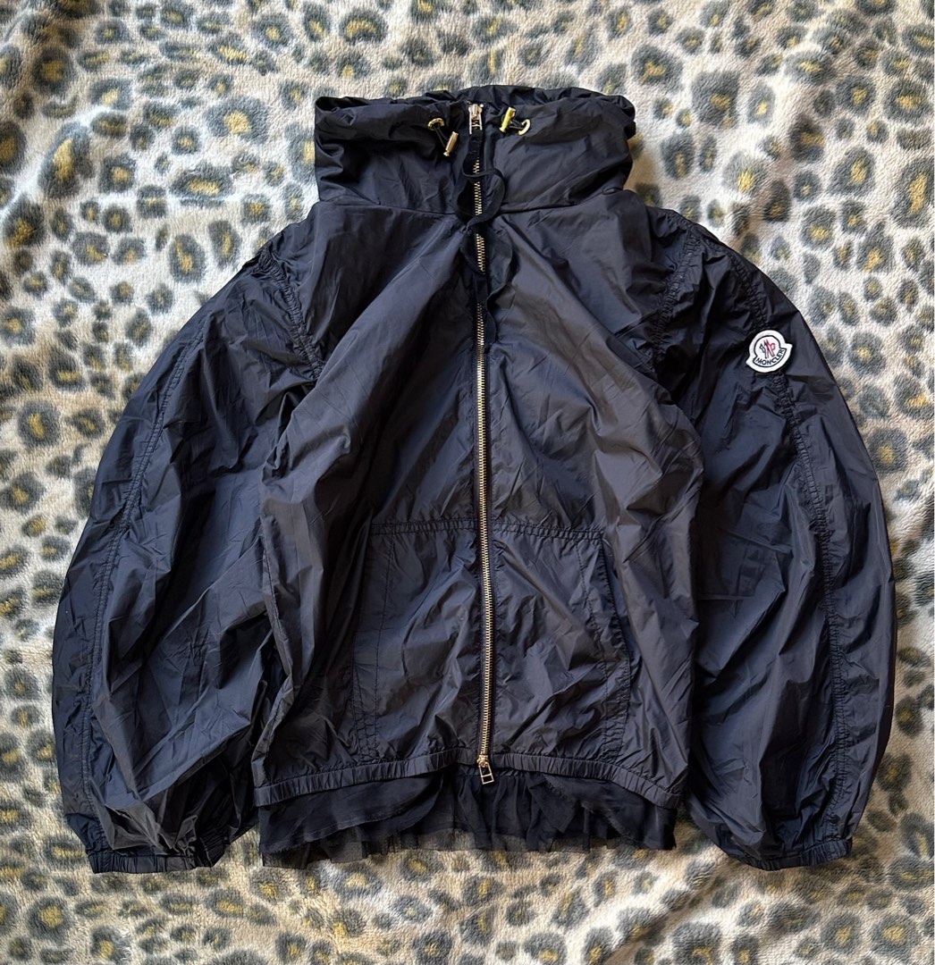 Moncler Sana Poncho Jacket, Men's Fashion, Coats, Jackets and Outerwear ...