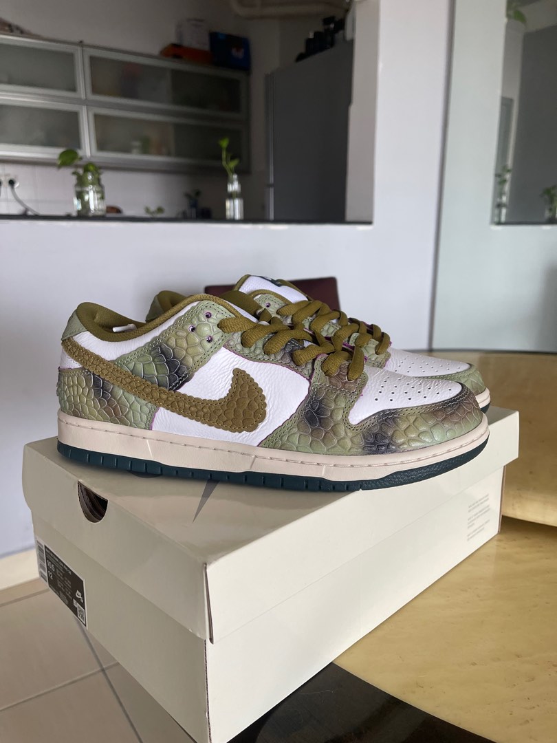 Nike Sb Low Pro Alexis Sablone Chameleon, Men's Fashion, Footwear ...