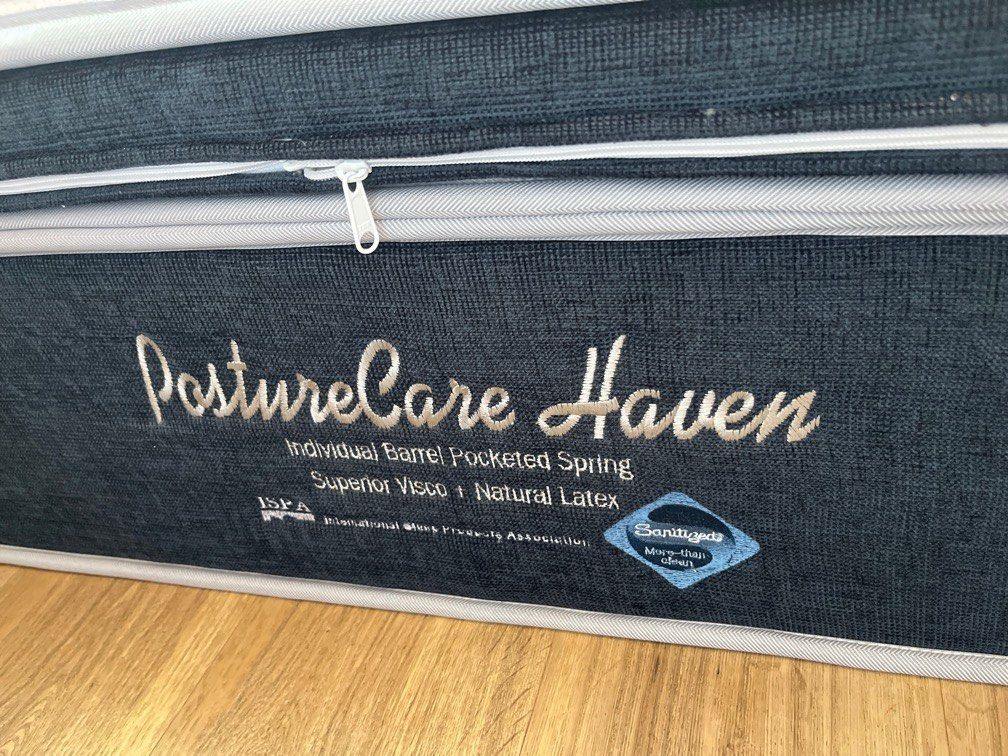 Queen Size Mattress - Max Coil Posturecare with latex topper, Furniture ...
