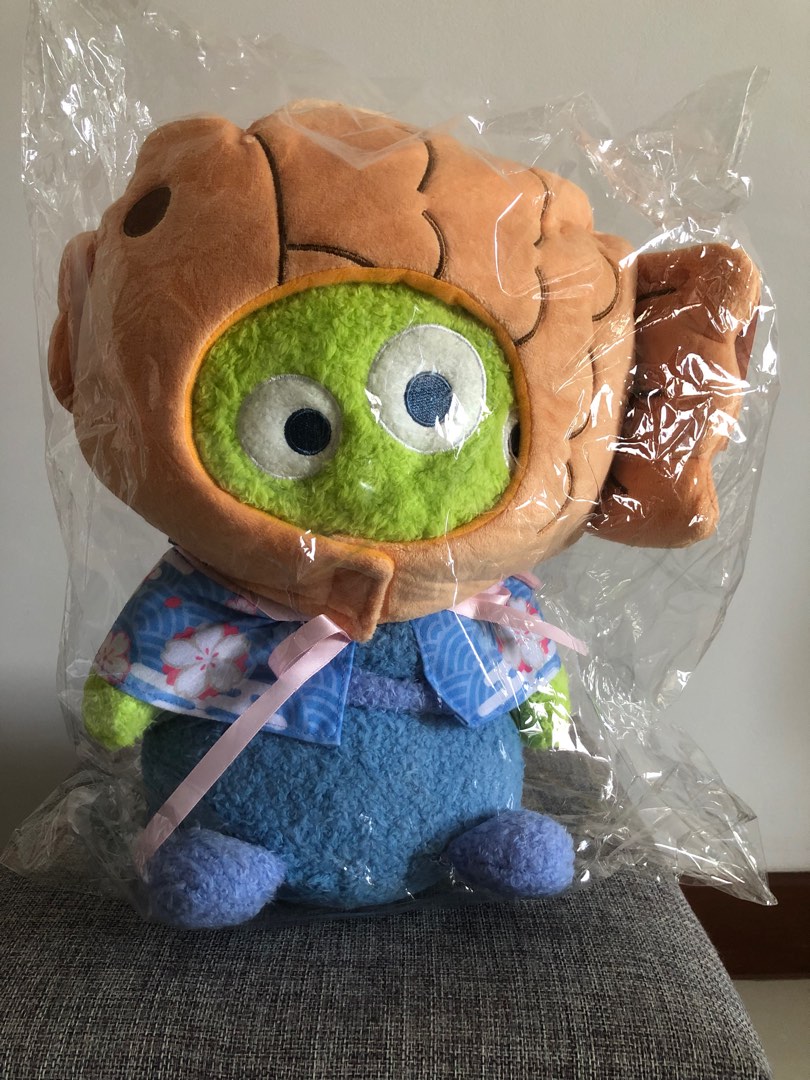 Sakura Toy Story Alien Little Green Men with Taiyaki on head plush ...