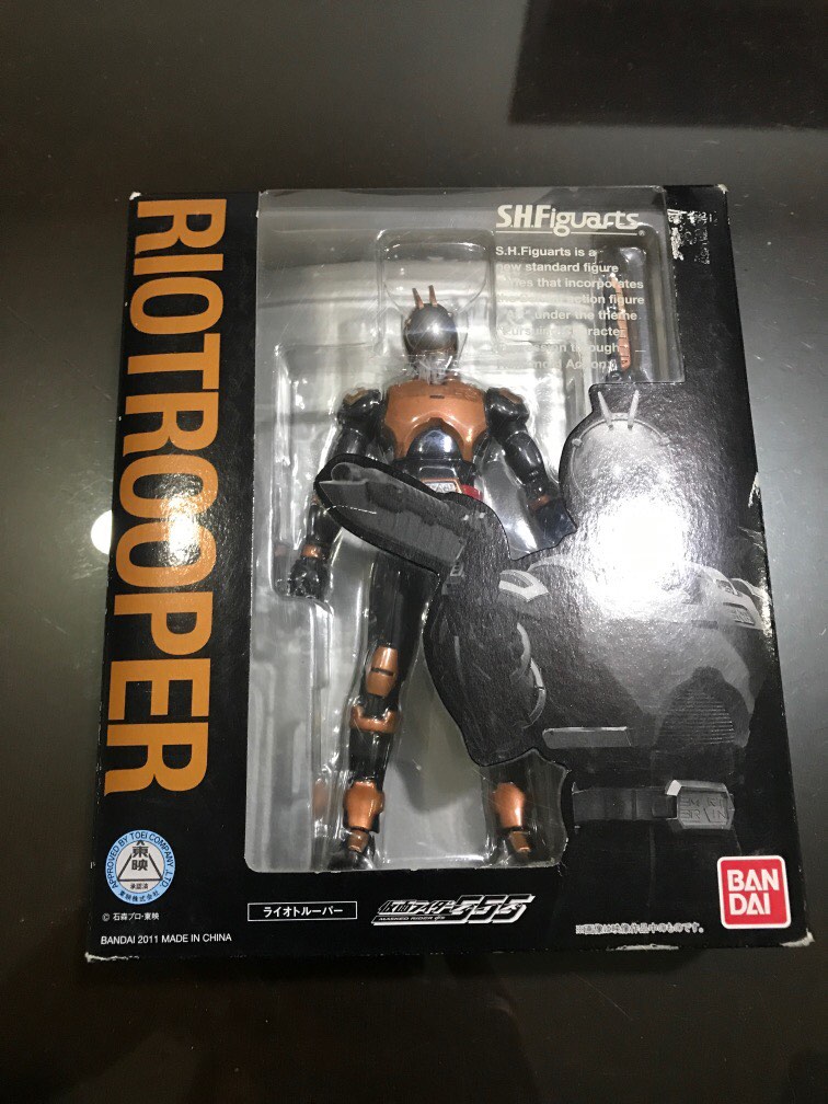 SHF Masked Kamen Rider Faiz 555 Riotrooper Bandai 2011, Hobbies & Toys ...