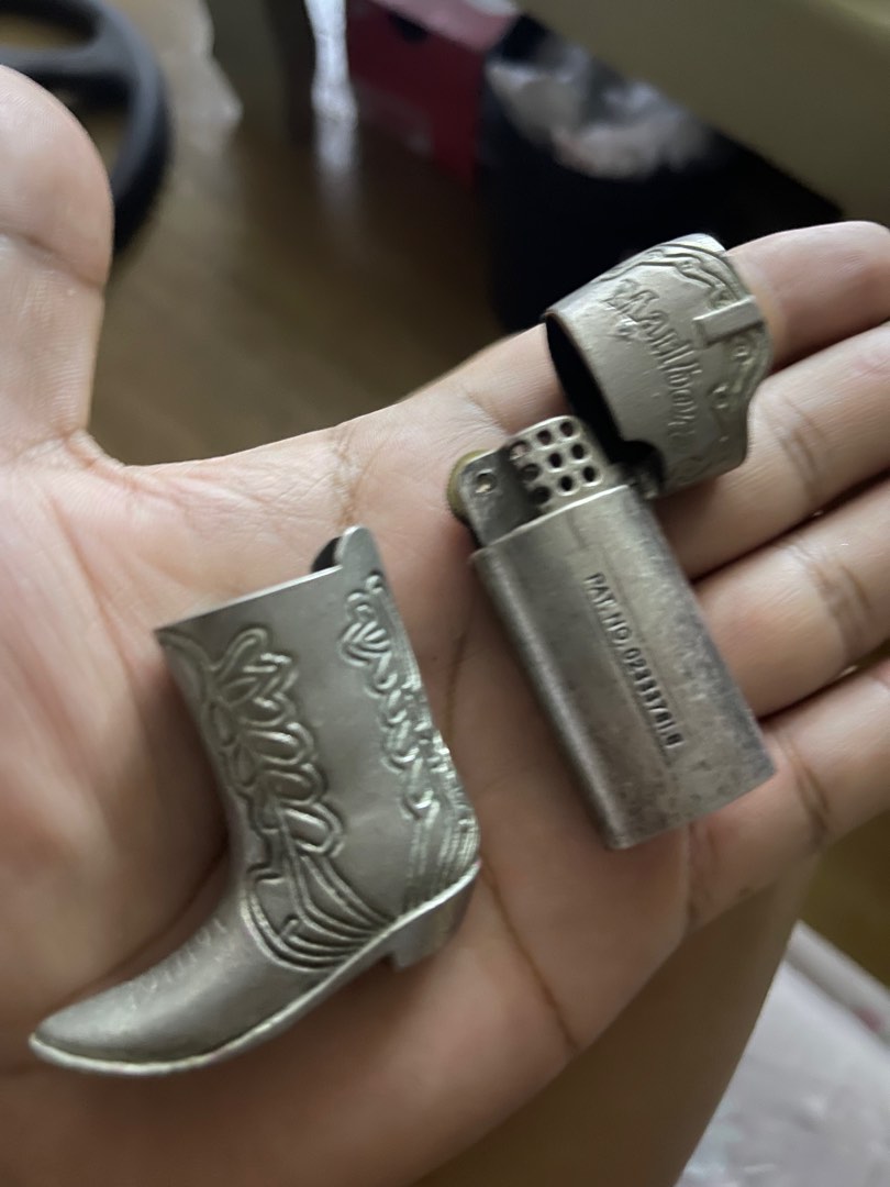 VINTAGE MARLBORO COWBOY BOOT LIGHTER, Hobbies & Toys, Memorabilia ...