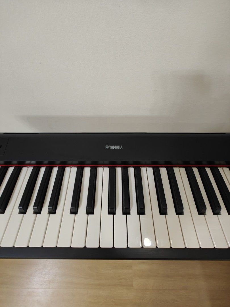 Yamaha Keyboard NP 12 Piaggero 61 Key, Hobbies & Toys, Music & Media ...