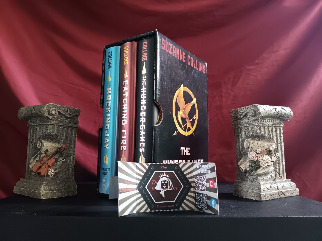 The Hunger Games trilogy boxed set (US Hardcovers, YA Dystopia) for ...