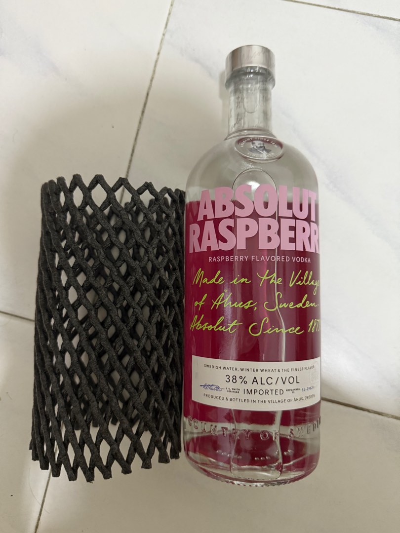 Absolut Raspberry 1L, Food & Drinks, Alcoholic Beverages on Carousell