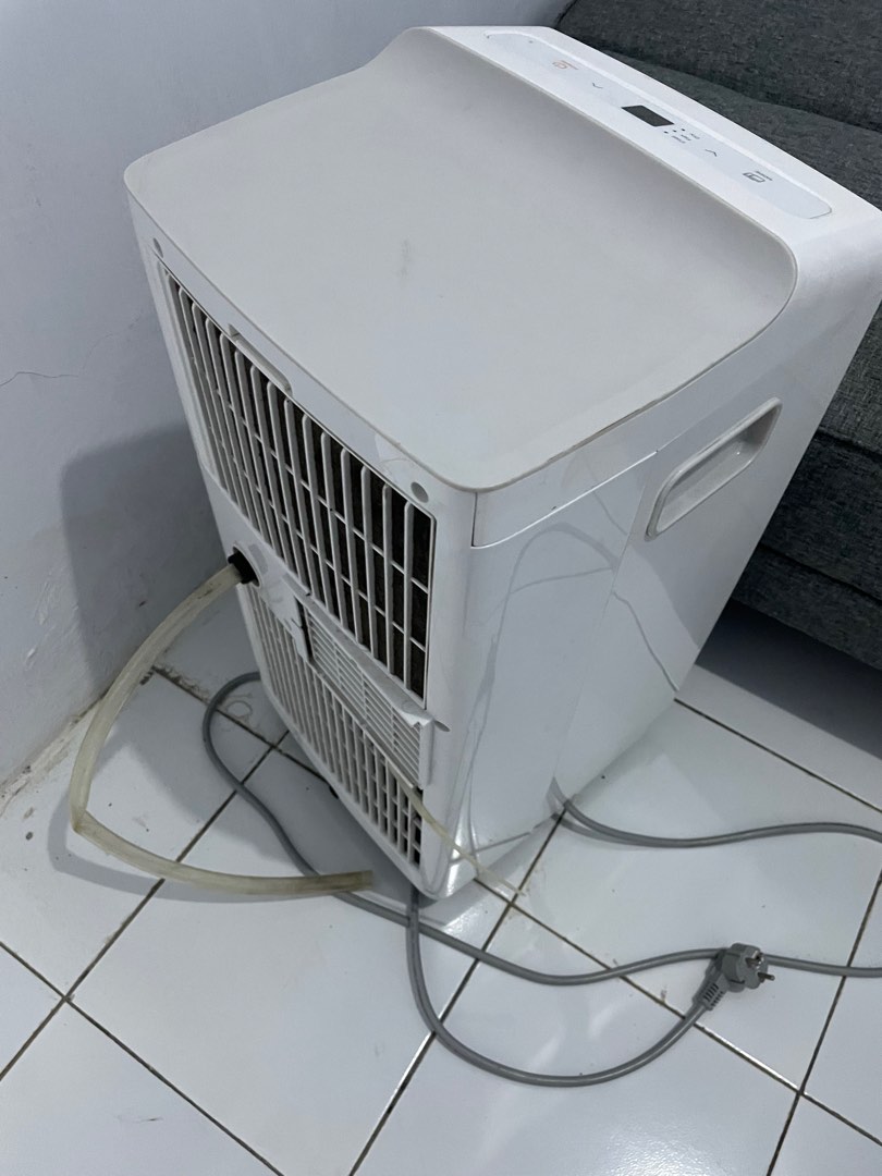 AC Duduk Midea, Perabotan Rumah di Carousell