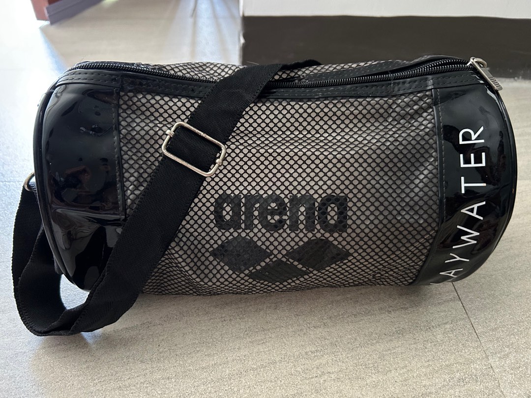 Arena Cylindrical Shoulder Bag Beach Bag Black, Women's Fashion, Bags ...