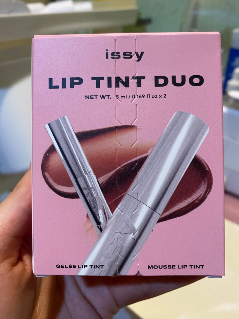 BRANDNEW!! ISSY LIP TINT DUO IN SHADE ROSE, Beauty & Personal Care ...