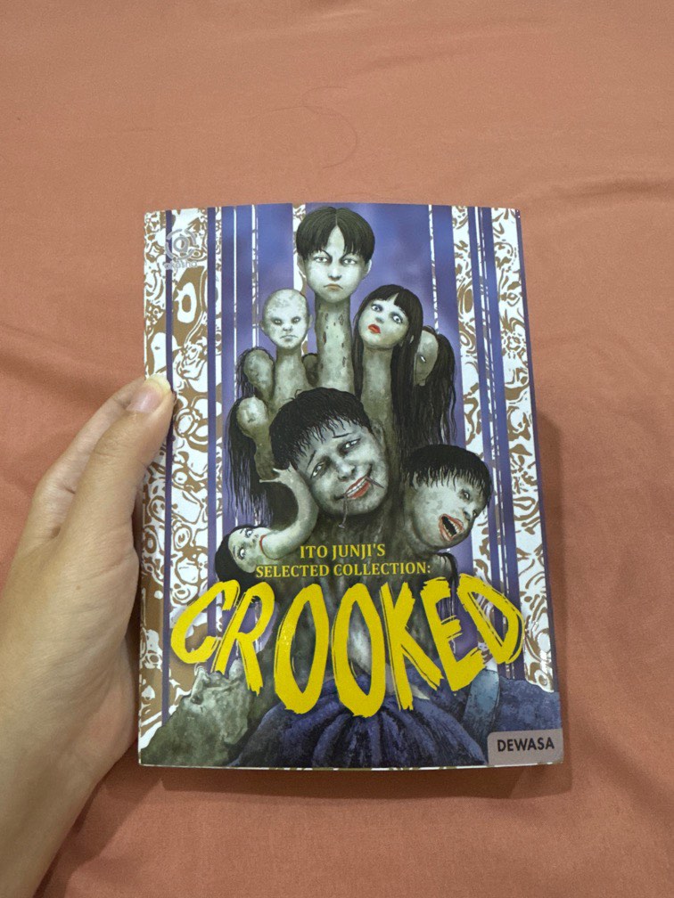 Komik Crooked - Junji Ito - Bhs Indonesia, Buku & Alat Tulis, Komik dan Manga di Carousell