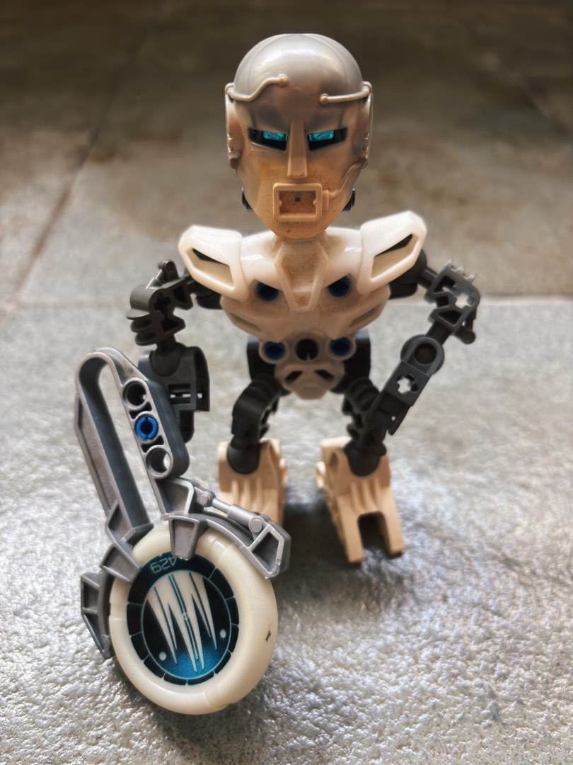 LEGO BIONICLE Ehrye (8612), Hobbies & Toys, Toys & Games on Carousell