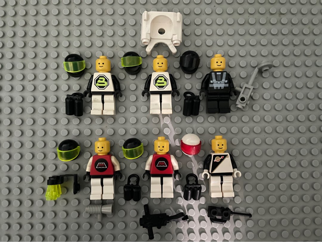 LEGO vintage space minifigure pack(6704), Hobbies & Toys, Toys & Games ...