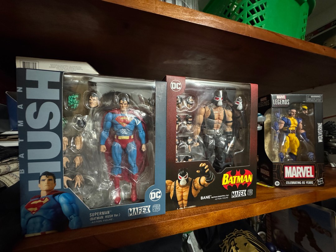 MAFEX Superman Hush, Bane Knightfall, Wolverine Astonishing X-men ...