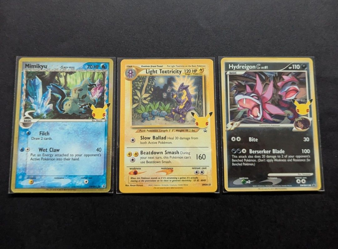 Mimikyu Hydreigon Light Toxtricity 25th Anniversary Celebrations Chest ...