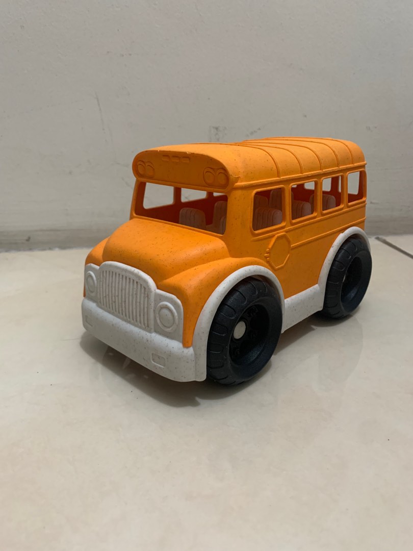 Mobil bis sekolah, Toys & Collectibles, Mainan di Carousell