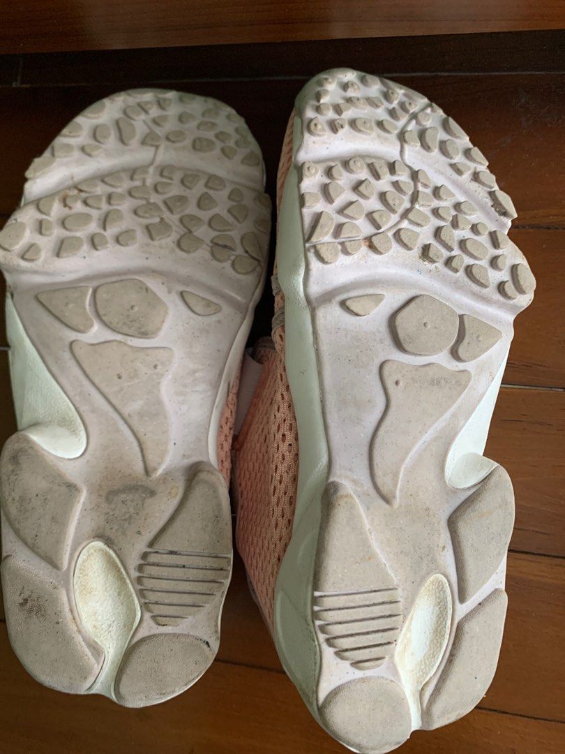 Nike air rift orange 38, Fesyen Wanita, Sepatu di Carousell