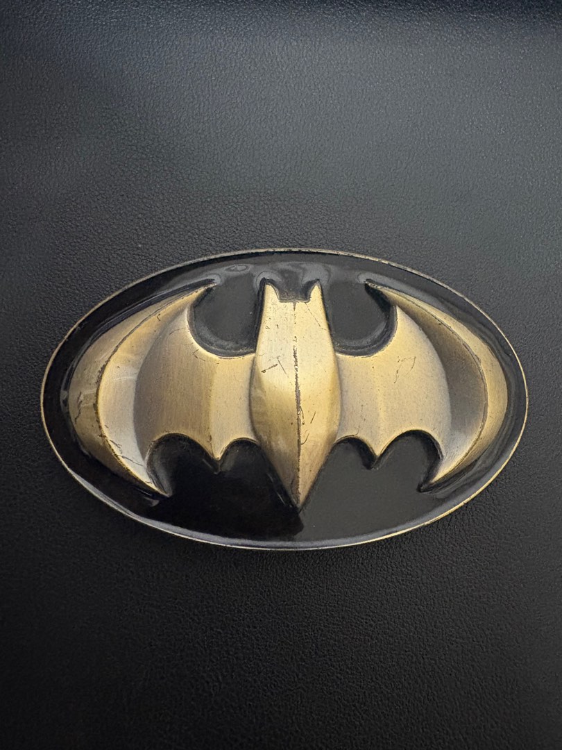 Original DC bronze Batman belt buckle, Men's Fashion, Watches ...