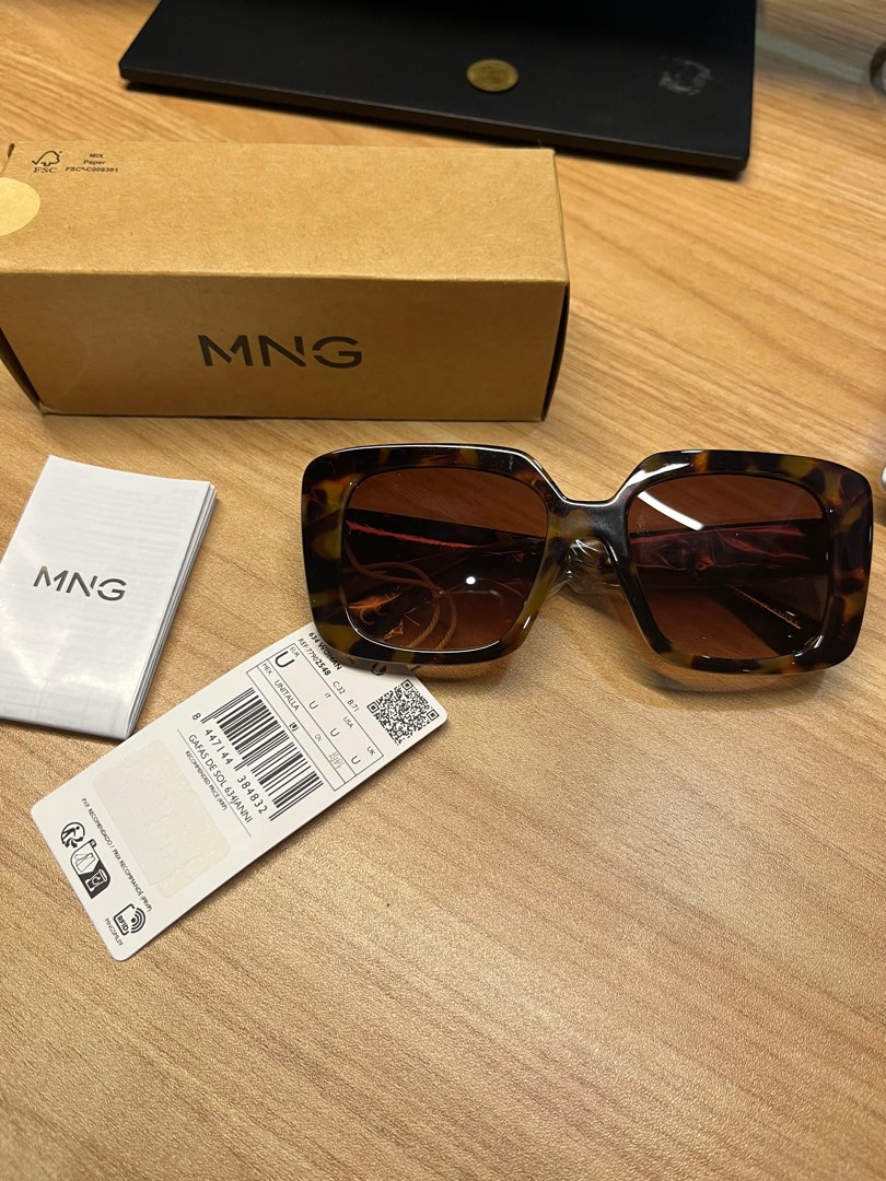 Original Mango Oversized Sunglasses, Women's Fashion, Watches ...