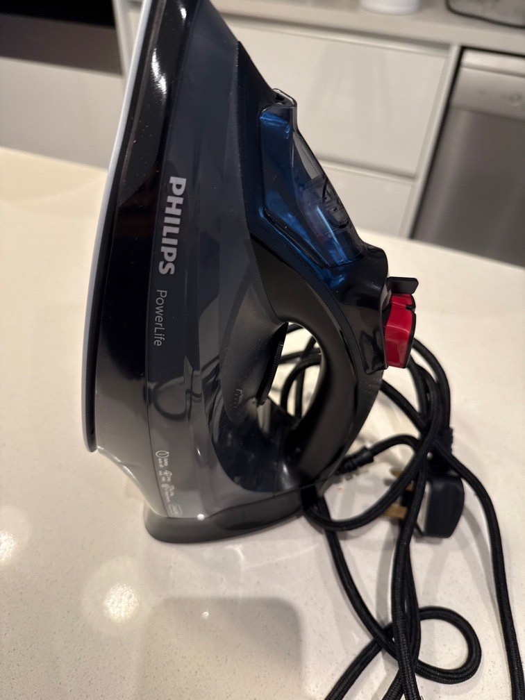Philips Powerlife, TV & Home Appliances, Irons & Steamers on Carousell
