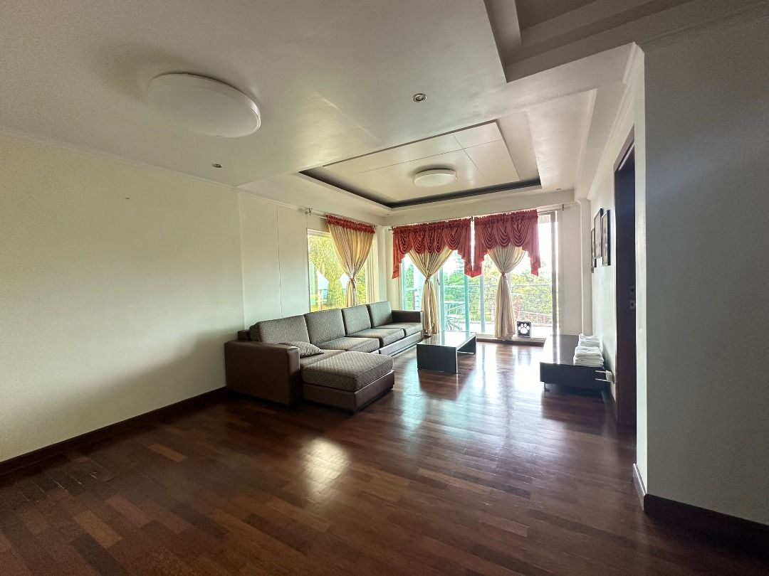 Tagaytay City 3 bedroom overlooking Taal Condominium Unit 144 sqm p8.5 ...