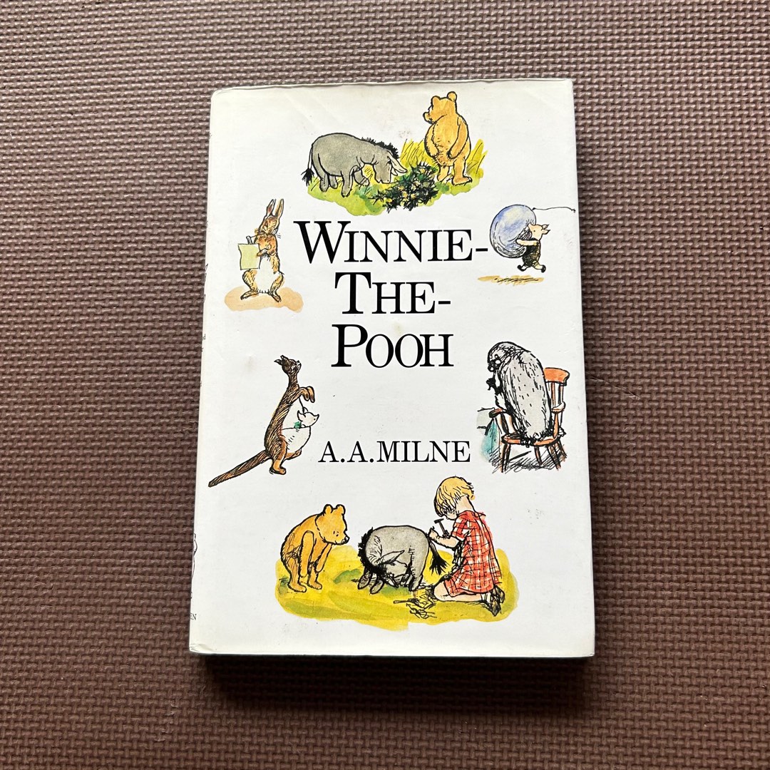 A.A Milne - Winnie the pooh, Hobbies & Toys, Books & Magazines ...
