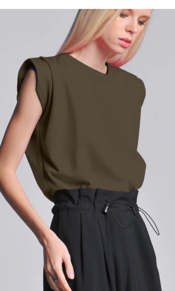 BNWT Mosaic Missy top beige, Women's Fashion, Tops, Blouses on Carousell