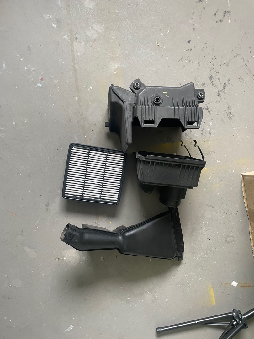 Cs3 stock airbox, Car Accessories, Accessories on Carousell