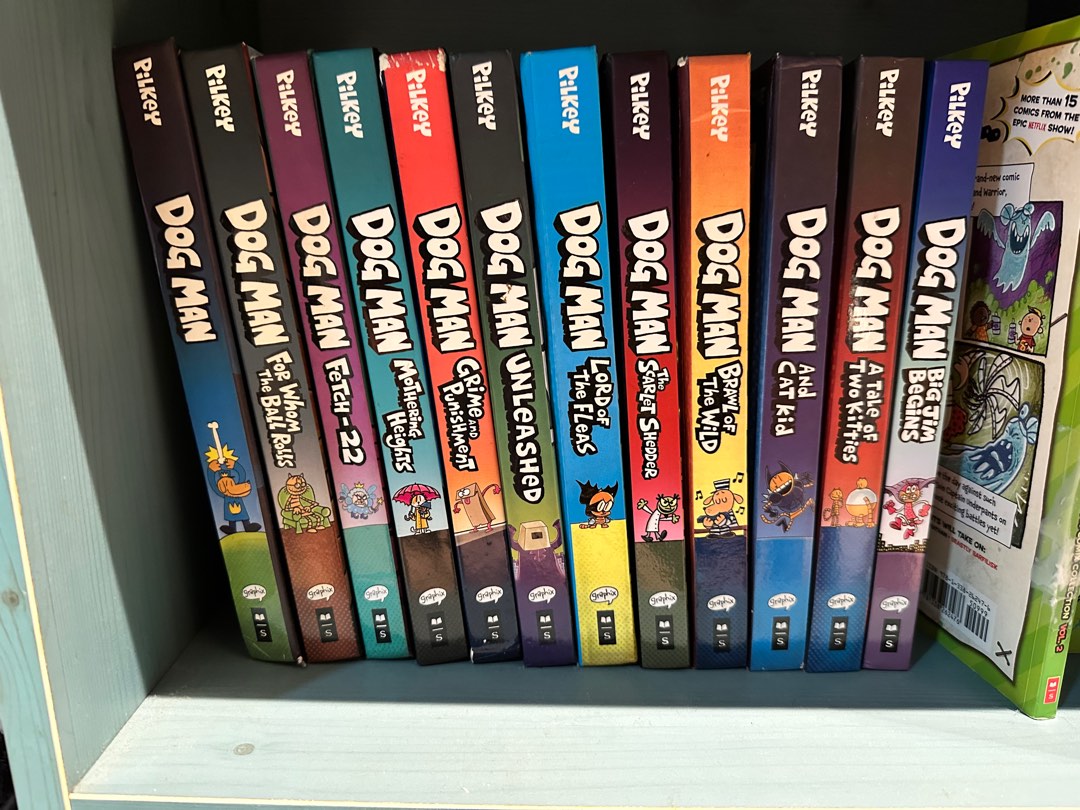 Dog Man Book Set ( 12 Books), Hobbies & Toys, Books & Magazines, Comics ...