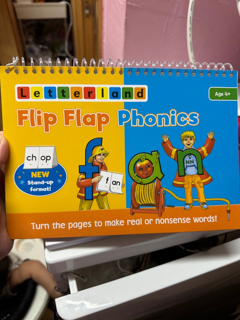 Flip Flap Phonics 1 Phonics Plus PLM, 興趣及遊戲, 書本 & 文具, 教科書 - Carousell