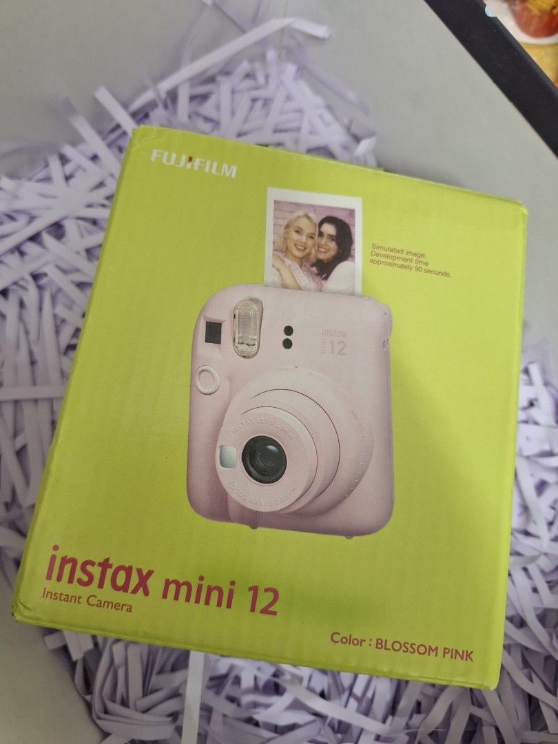 Fujifim Instax Mini 12, Photography, Cameras on Carousell