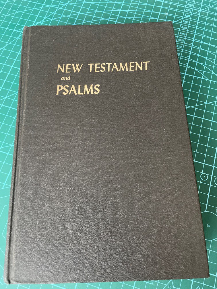 KJV New Testament and Psalms, Super Giant Print, Black Hardcover ...