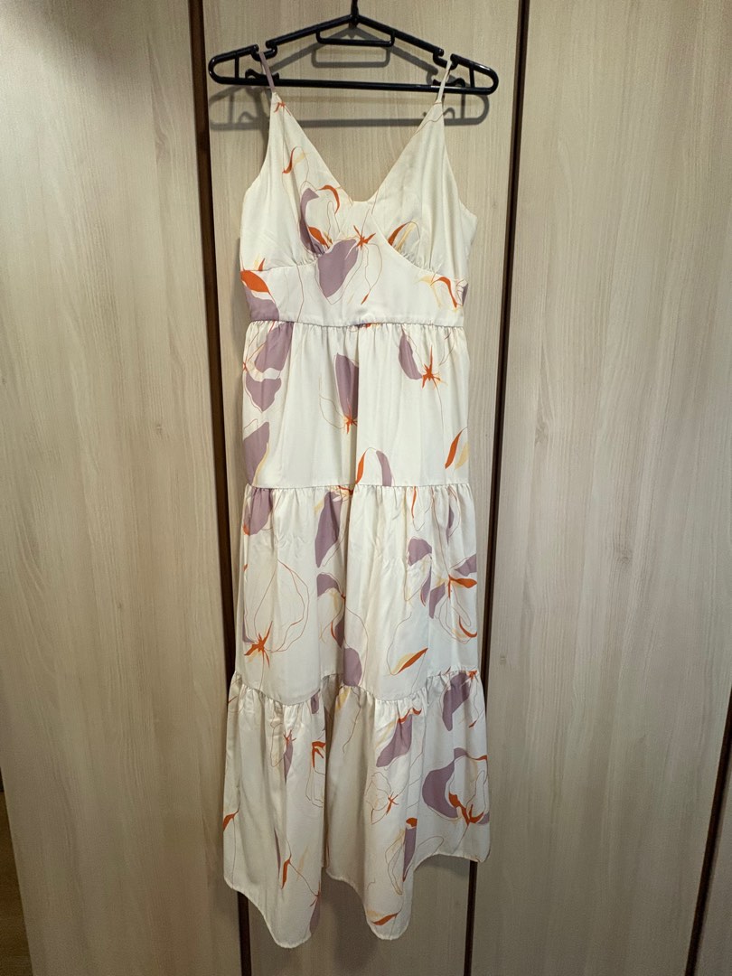 LB maxi dress, Women's Fashion, Dresses & Sets, Dresses on Carousell
