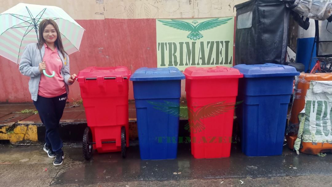 rolling bin trash bin, Commercial & Industrial, Industrial Equipment on ...