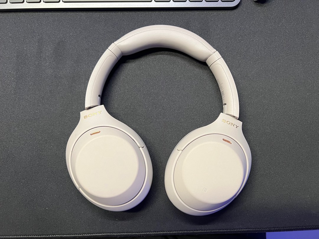 Sony WH-1000XM4 silver, Audio, Headphones & Headsets on Carousell