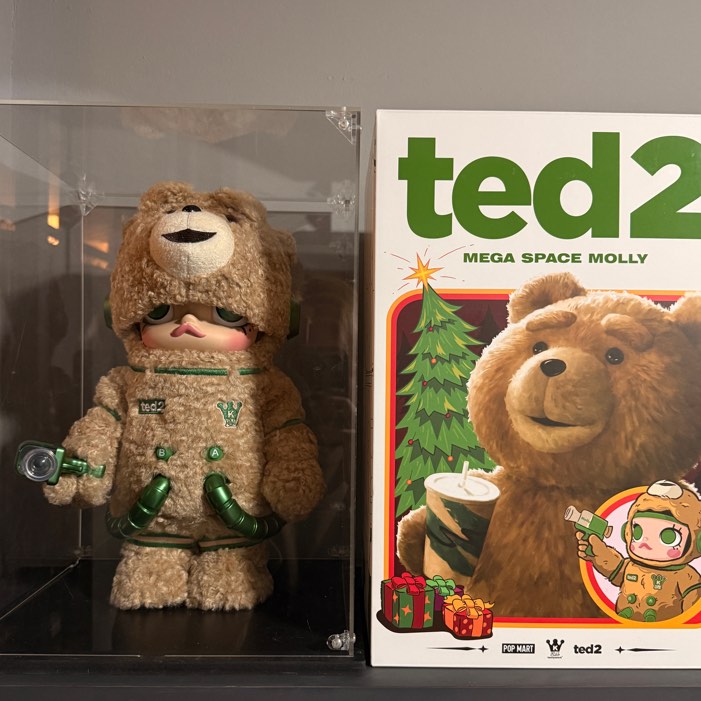 Ted Space Molly 400% Popmart, Hobbies & Toys, Toys & Games on Carousell